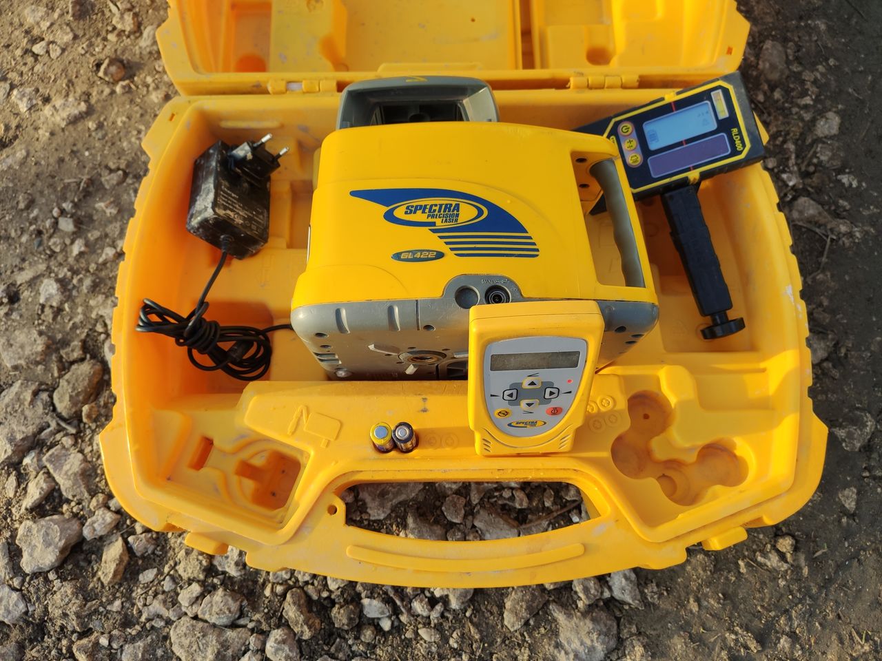 Ротационный нивелир Spectra Precision GL422 купить по цене в Москве